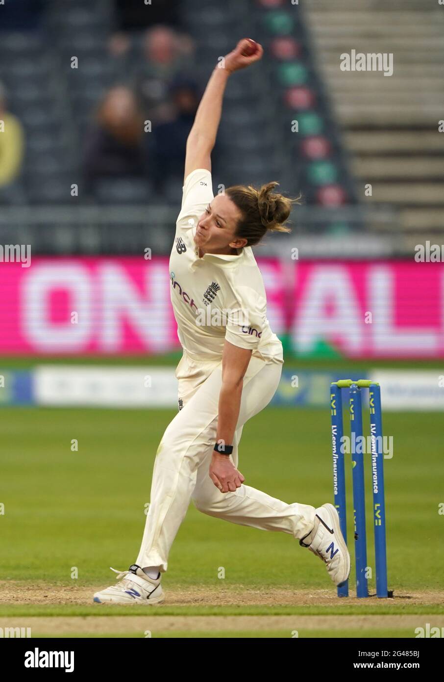 Kate cross hi-res stock photography and images - Alamy