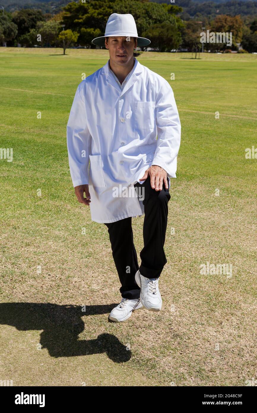 Leg bye hi-res stock photography and images - Alamy