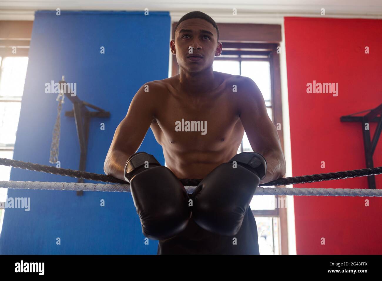 Leaning on rope hi-res stock photography and images - Alamy