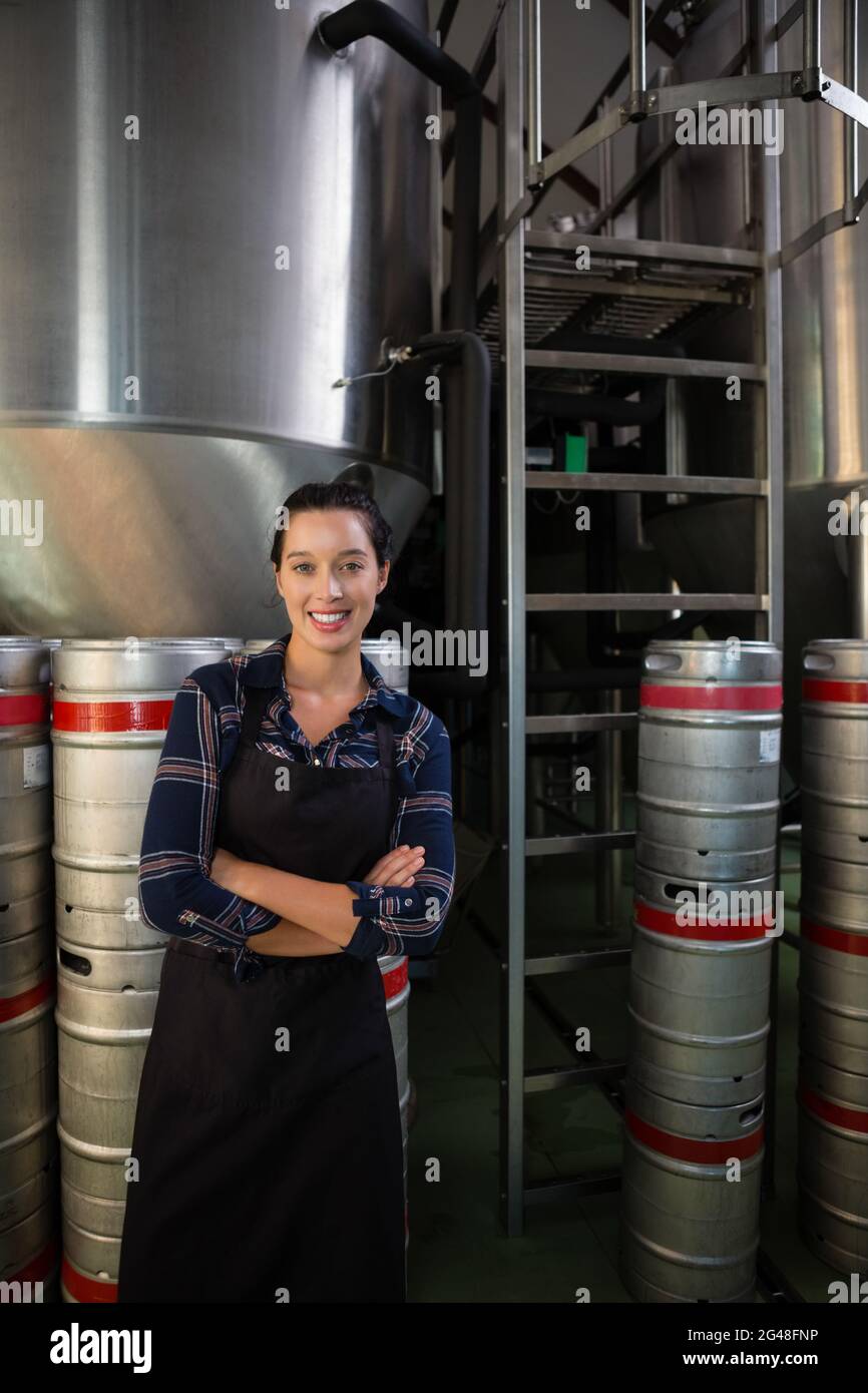 Worker standing ladder tank hi-res stock photography and images - Alamy