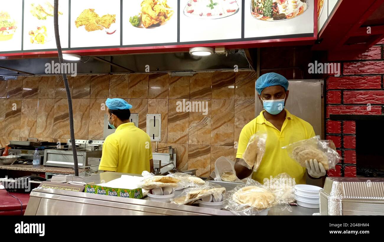 Shawarma saudi arabia hi-res stock photography and images - Alamy