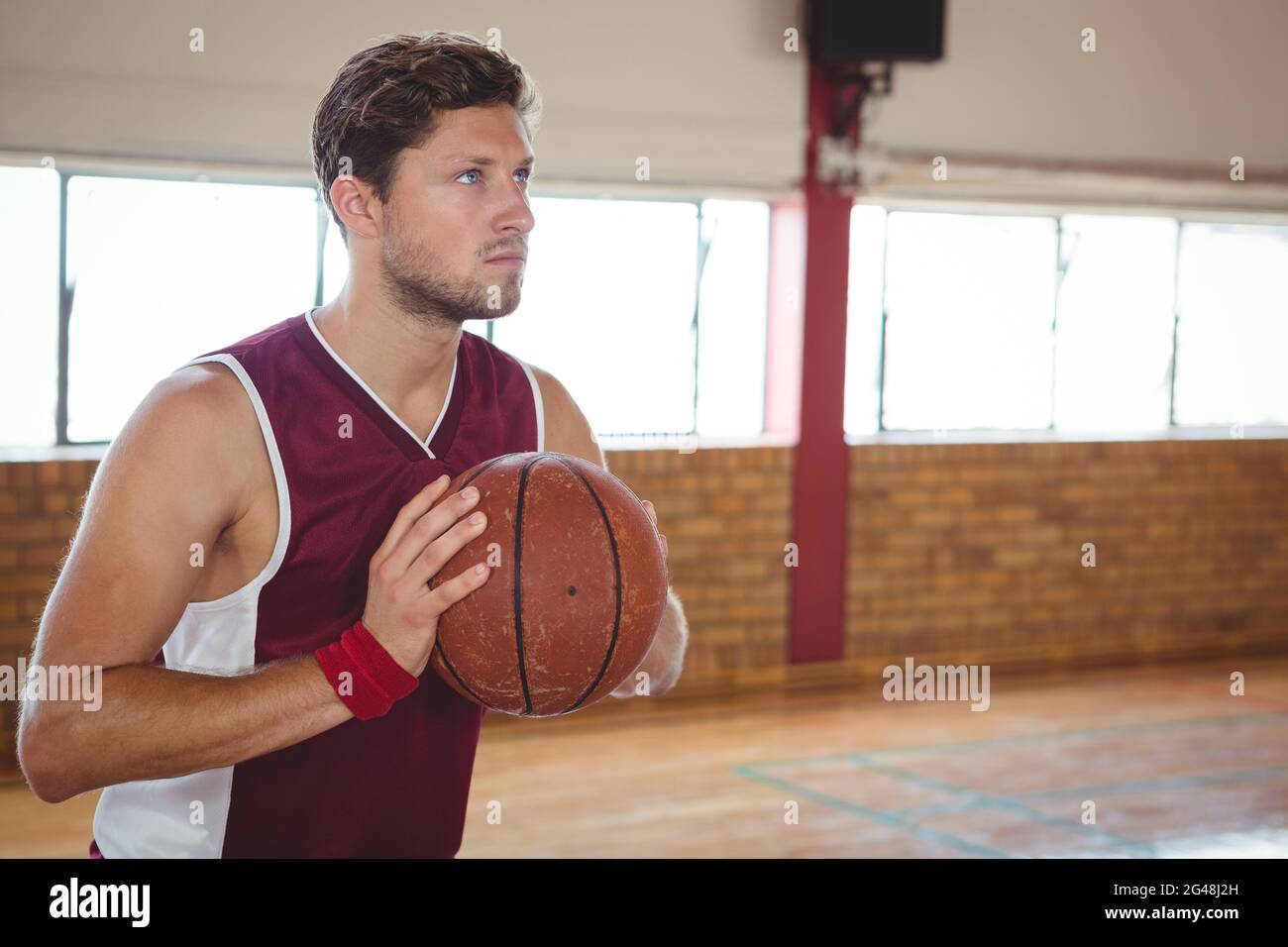Practicing basketball hi-res stock photography and images - Alamy