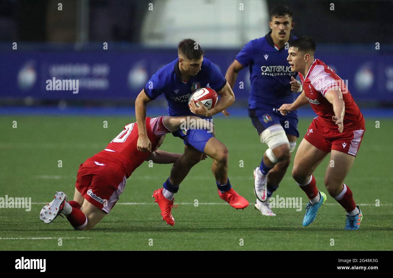 Sam costelow wales rugby hi-res stock photography and images - Alamy