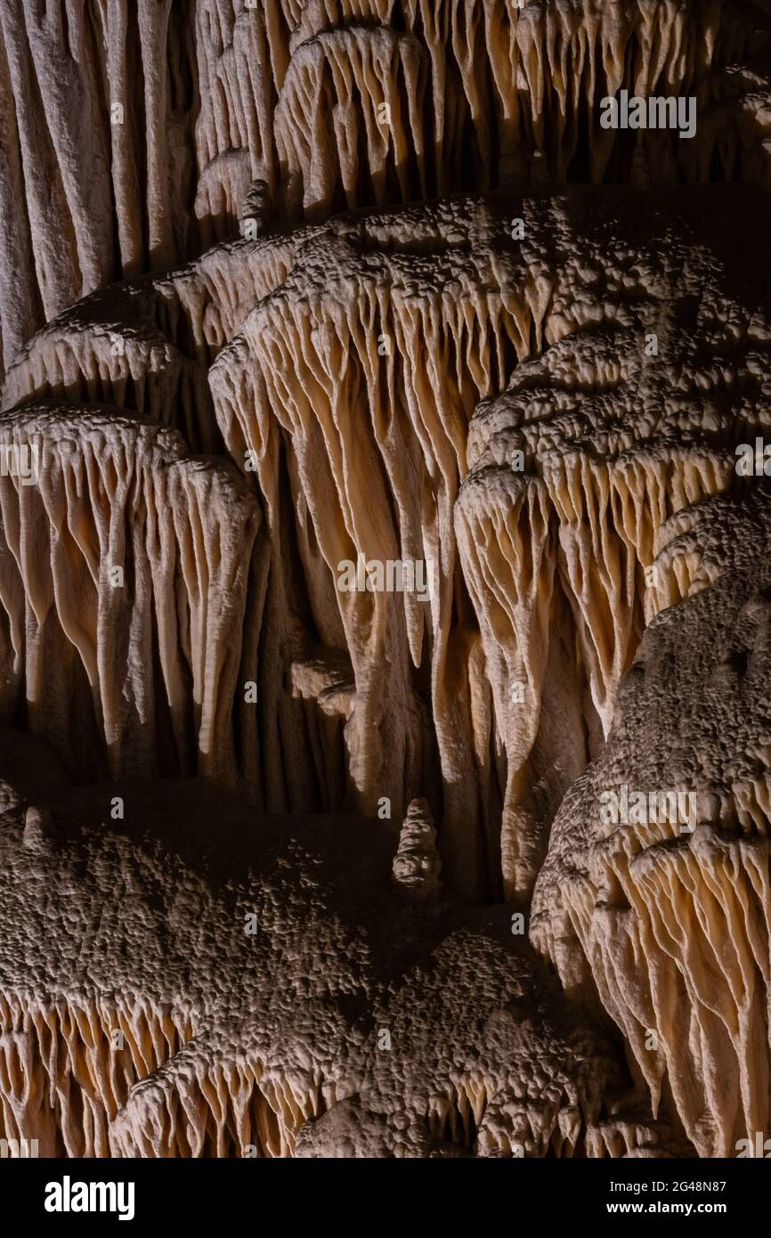 Cave cave curtains hi-res stock photography and images - Alamy