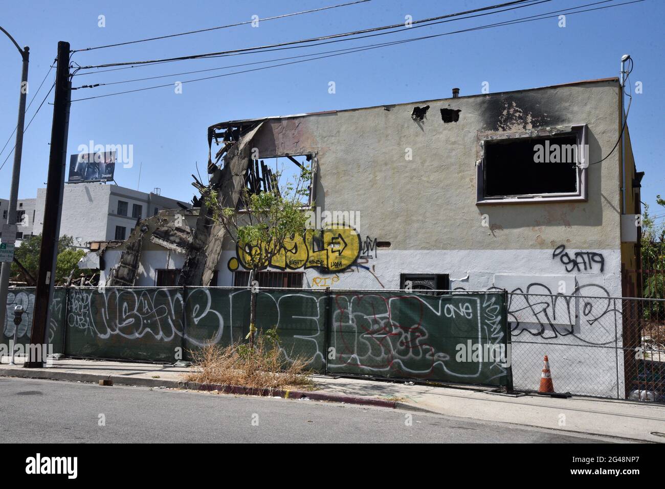 Los Angeles, CA USA - May 26, 2020: A burned commercial building ...
