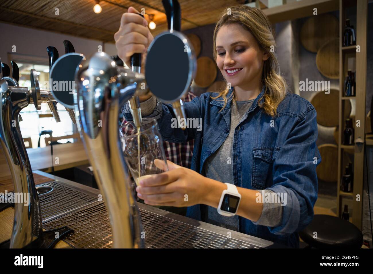 Beautiful barmaid hi-res stock photography and images - Alamy