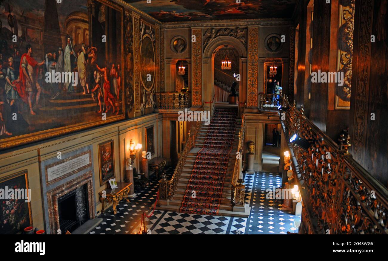 Chatsworth house hall hi-res stock photography and images - Alamy