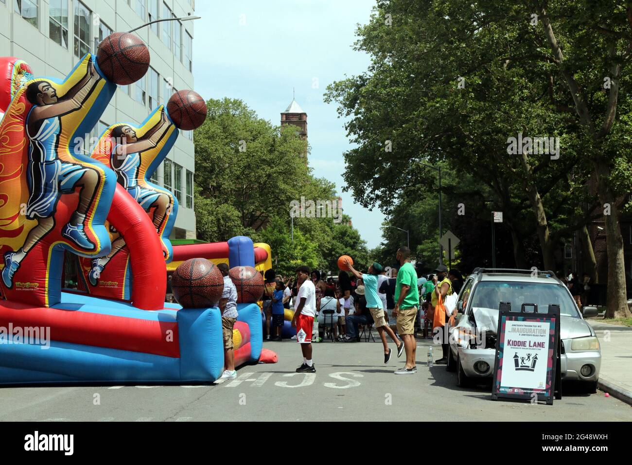 New York City, New York, USA. 19th June, 2021. Harlem residents ...