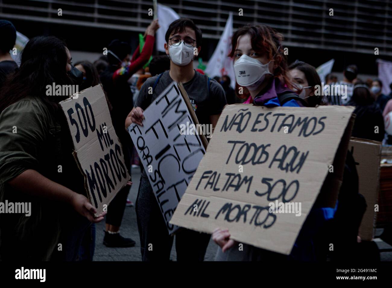 Opposition movements hi-res stock photography and images - Alamy