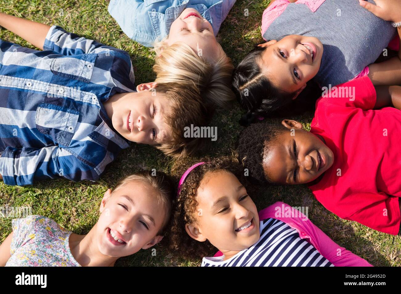 Children group fun overhead hi-res stock photography and images - Alamy
