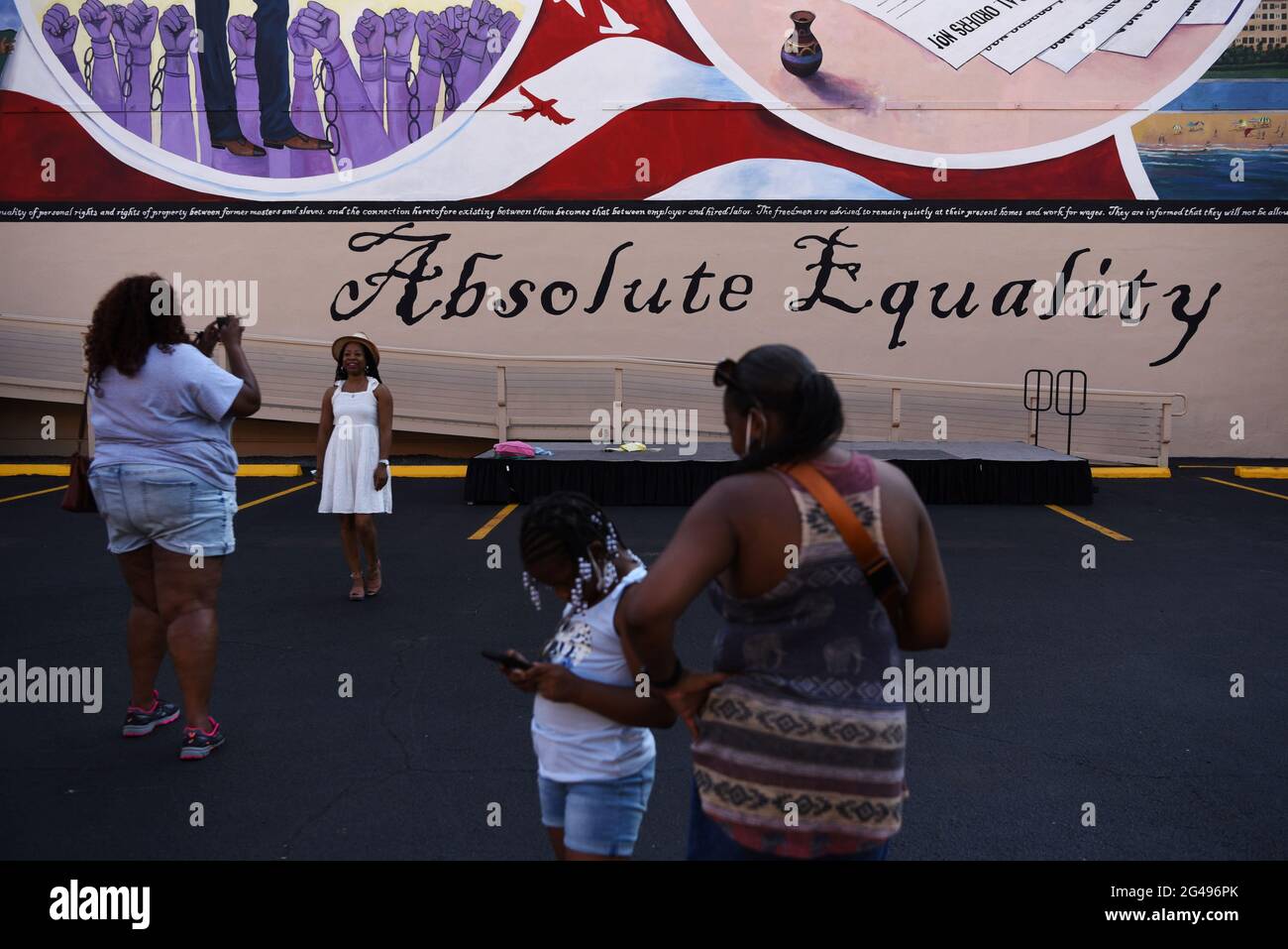 Emancipation proclamation mural hi-res stock photography and images - Alamy