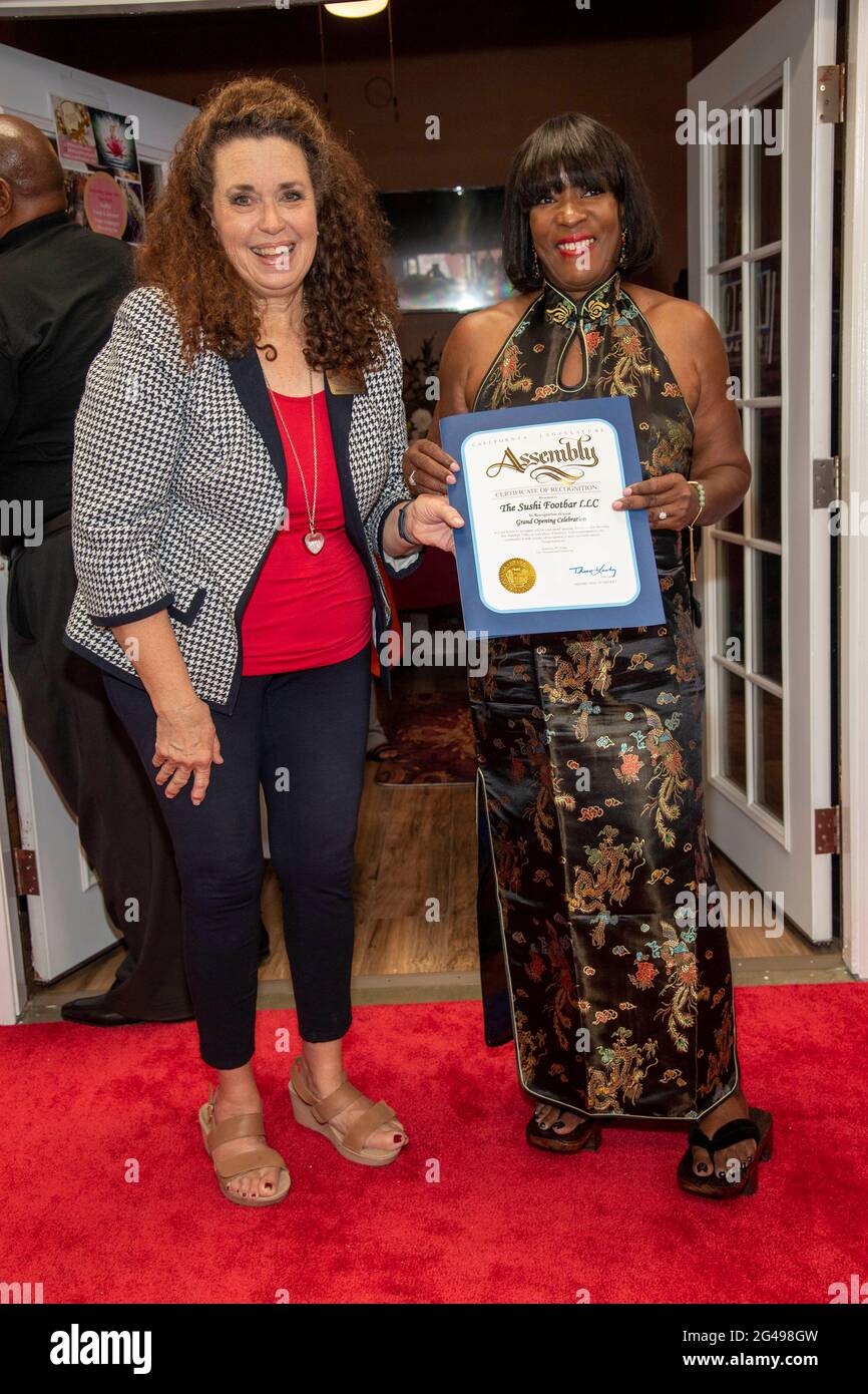 Receives certificate hi-res stock photography and images - Alamy