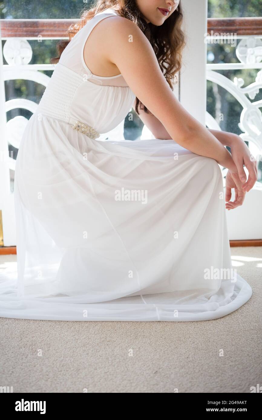 Crouching low hi-res stock photography and images - Alamy