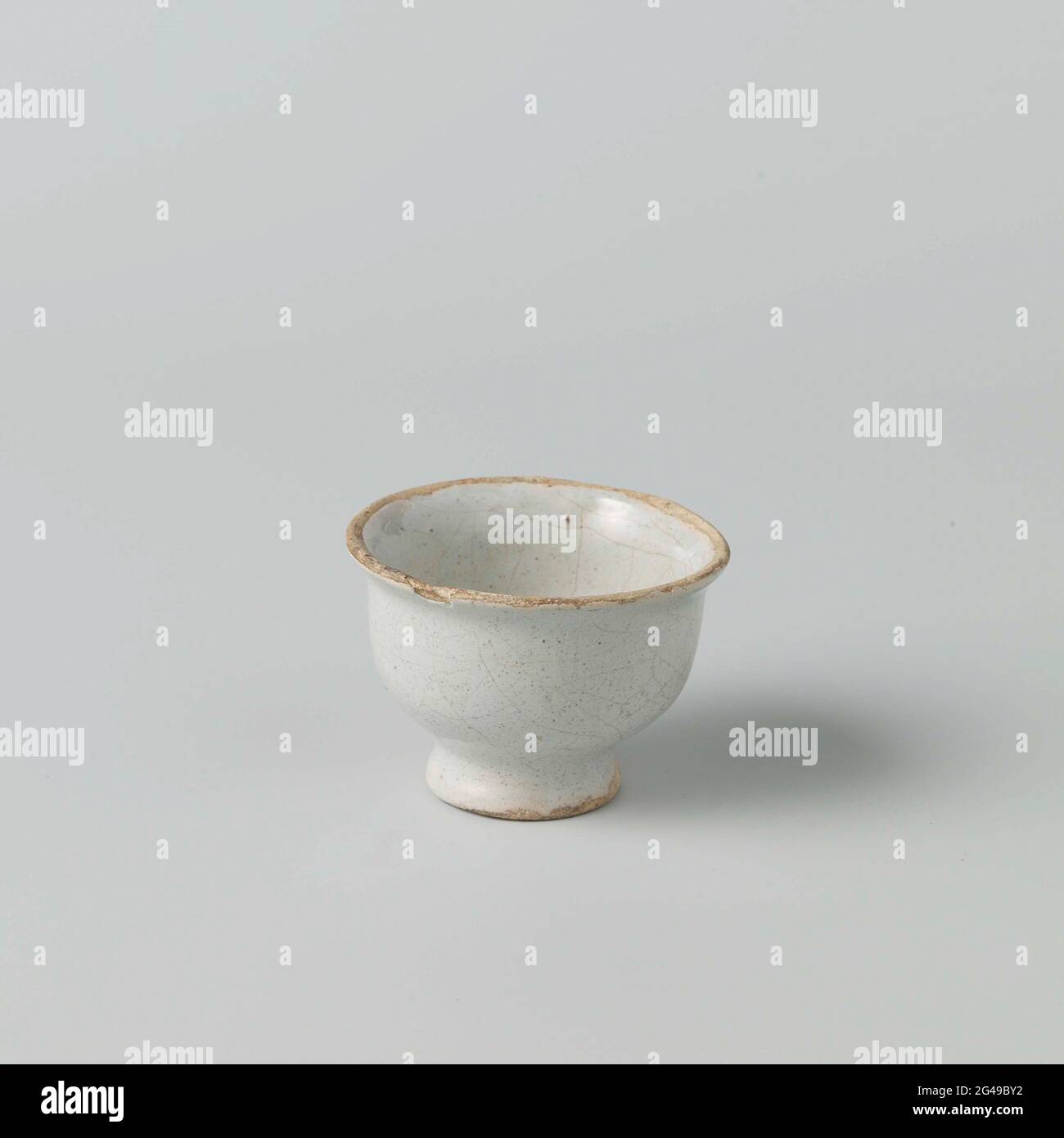 Semi spherical head hi-res stock photography and images - Alamy