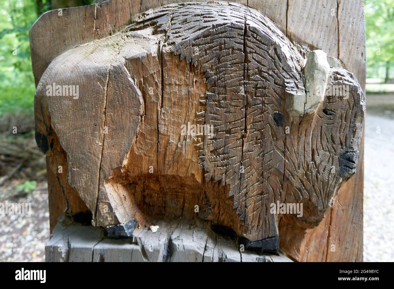 Bull carved hi-res stock photography and images - Alamy