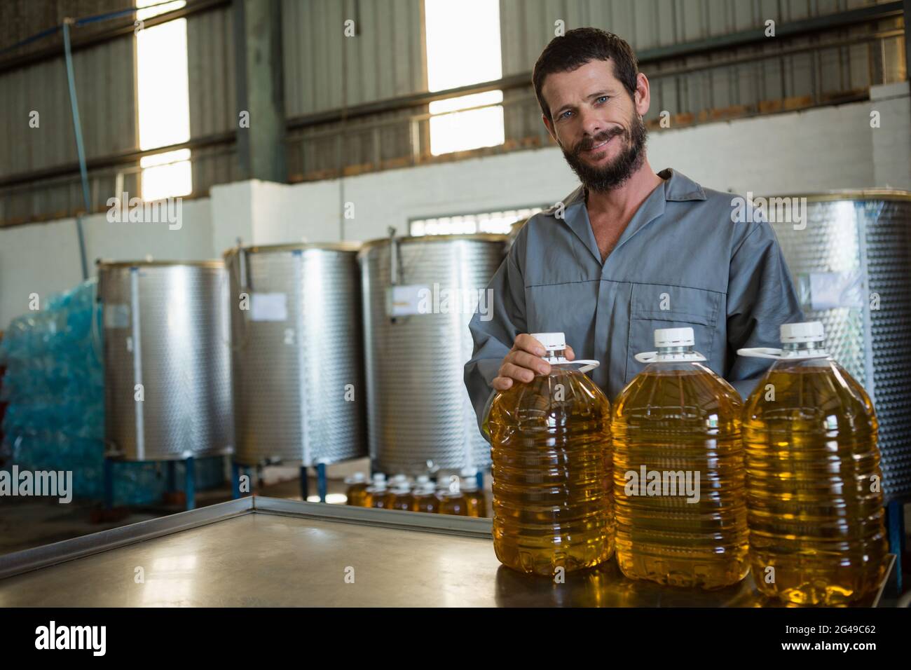 Smart oil factory hi-res stock photography and images - Alamy