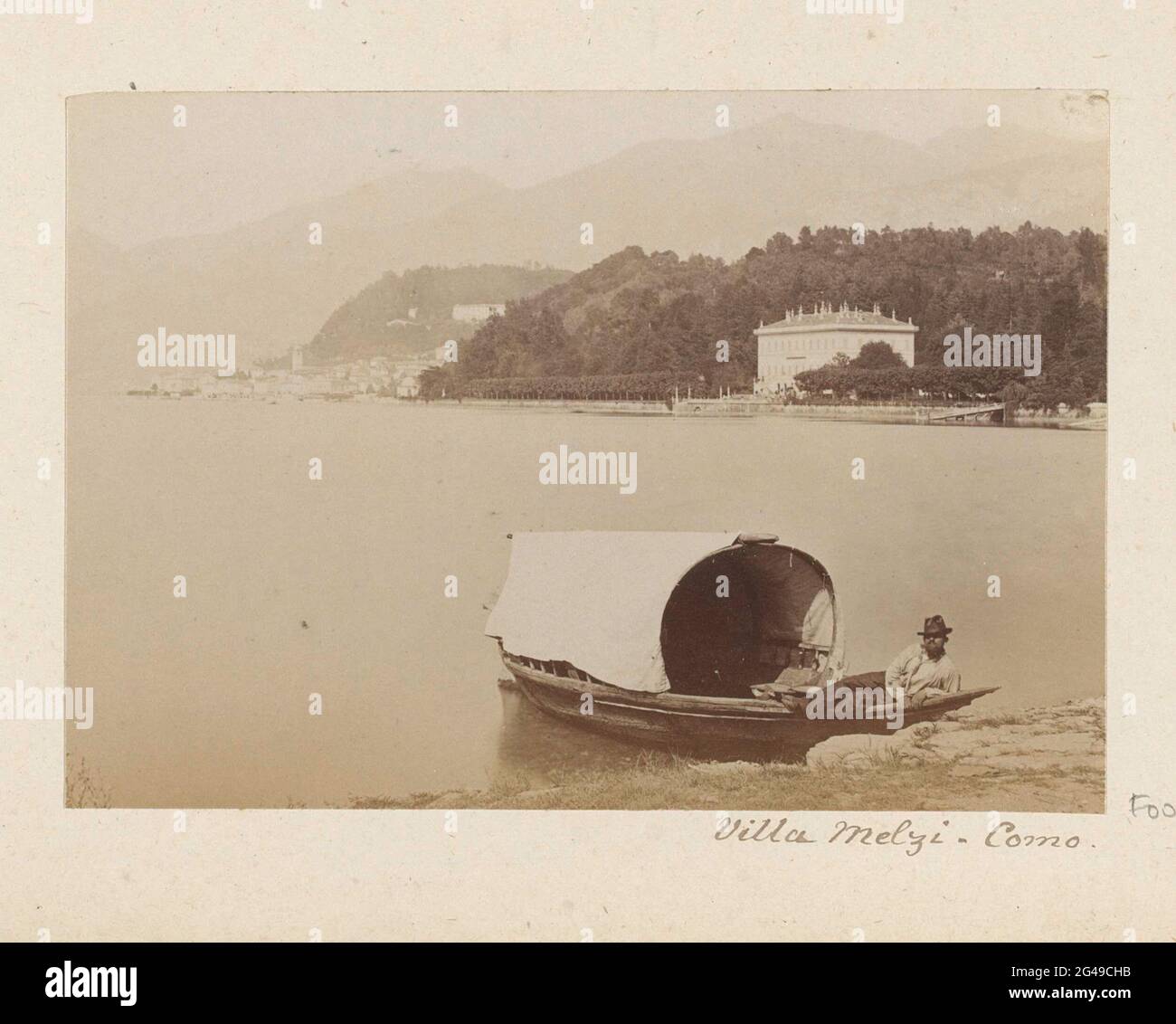Villa Melzi at Lake Como with a boat with a tilt in the foreground ...