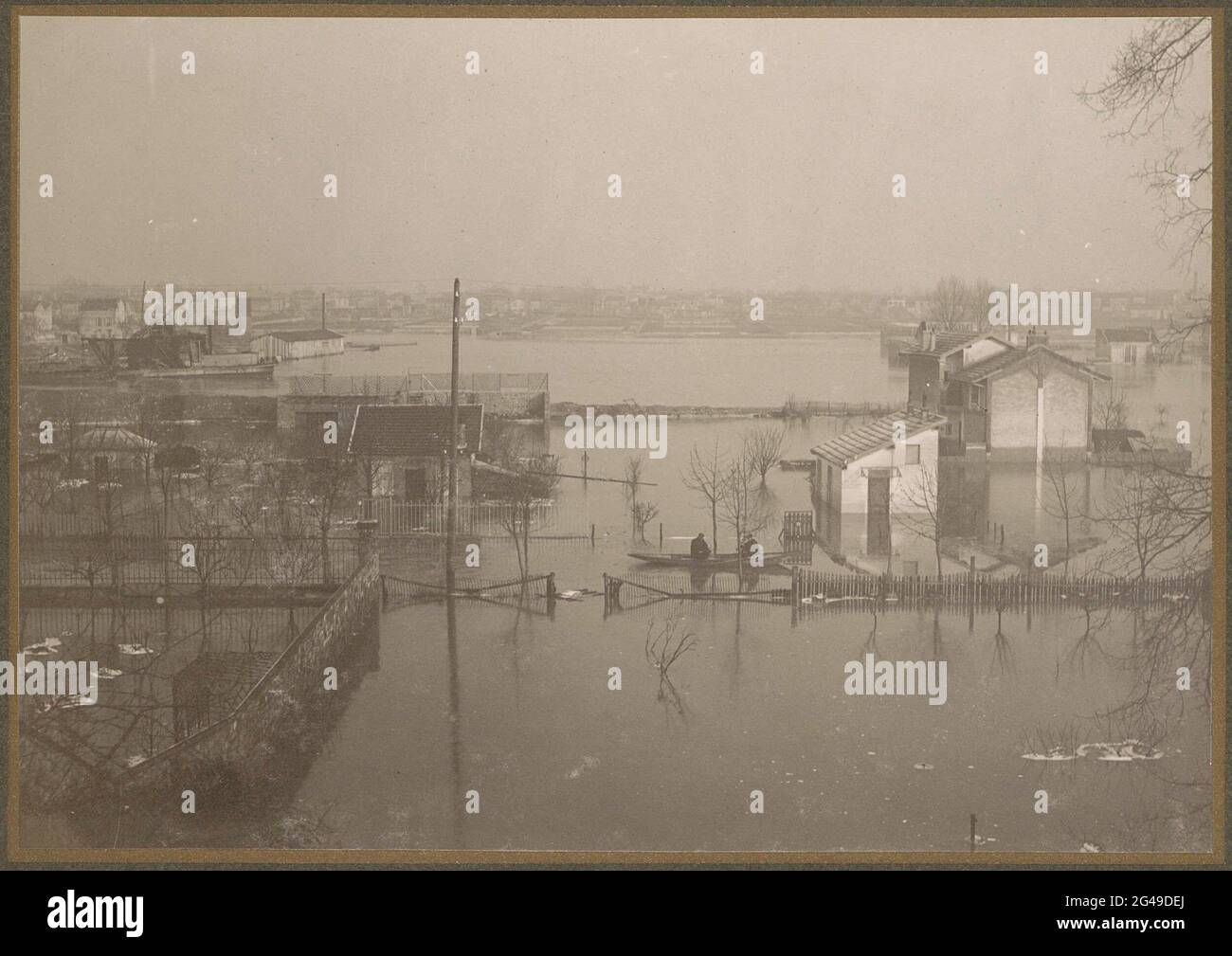 Panoramic view of a flooded suburb of Paris. Part of photo album ...