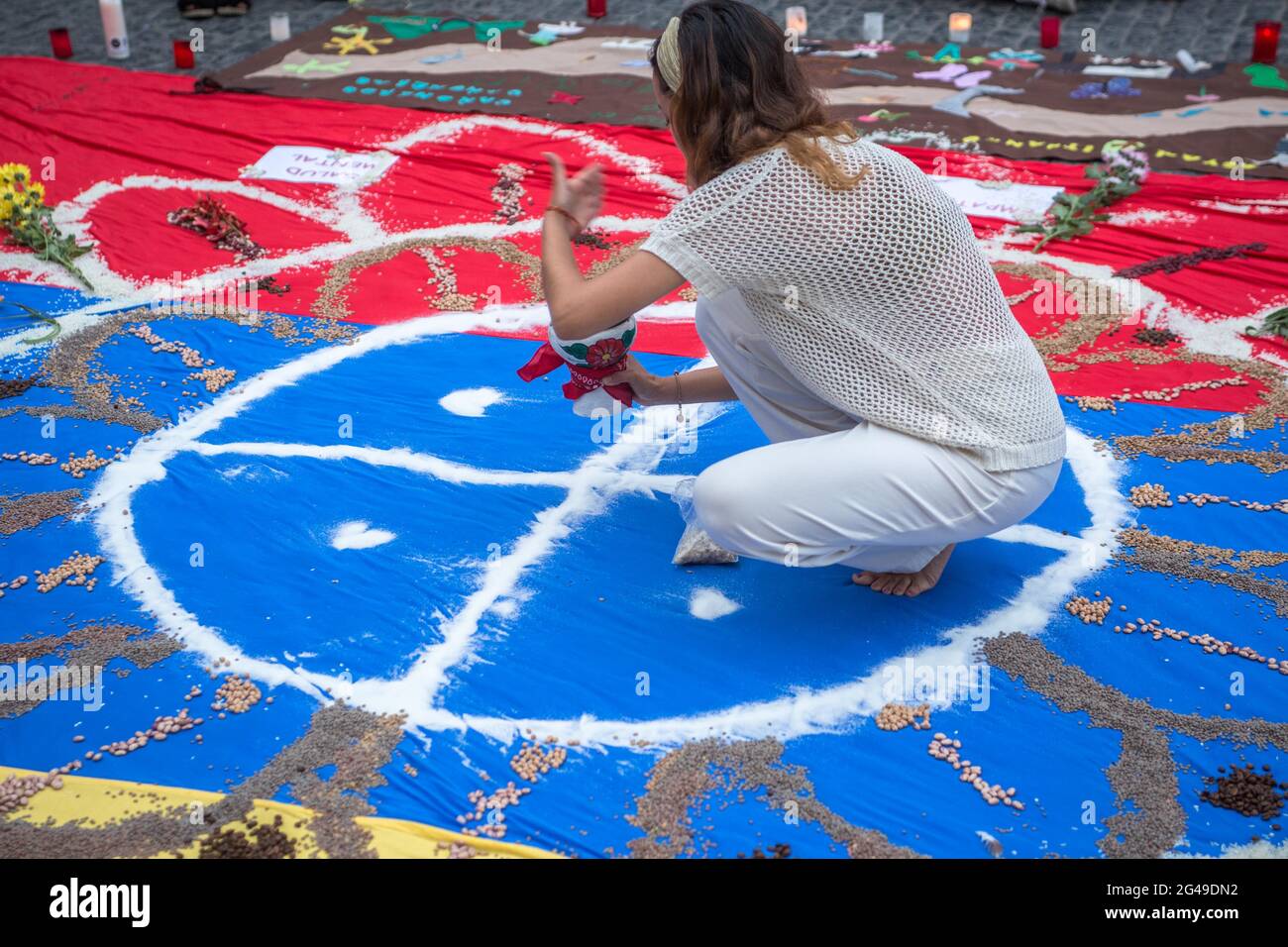 Mayan purification ceremony hi-res stock photography and images - Alamy