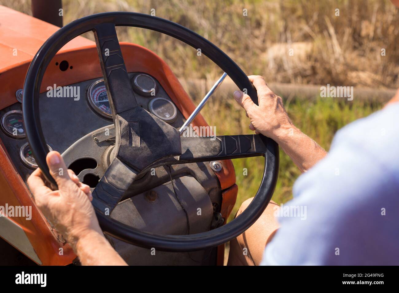 Woman driving tractor hi-res stock photography and images - Alamy