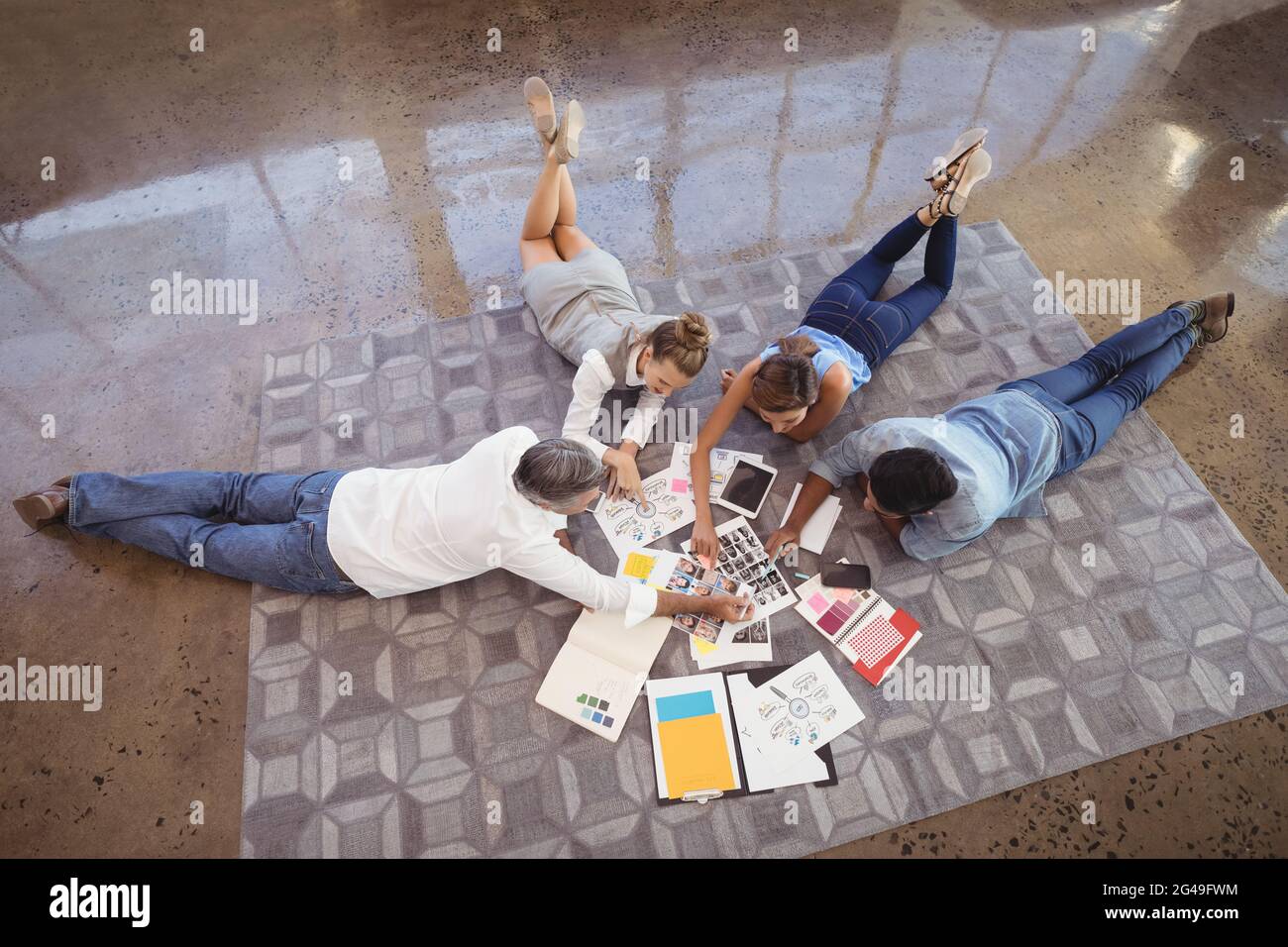 Four indian office colleagues hi-res stock photography and images - Alamy