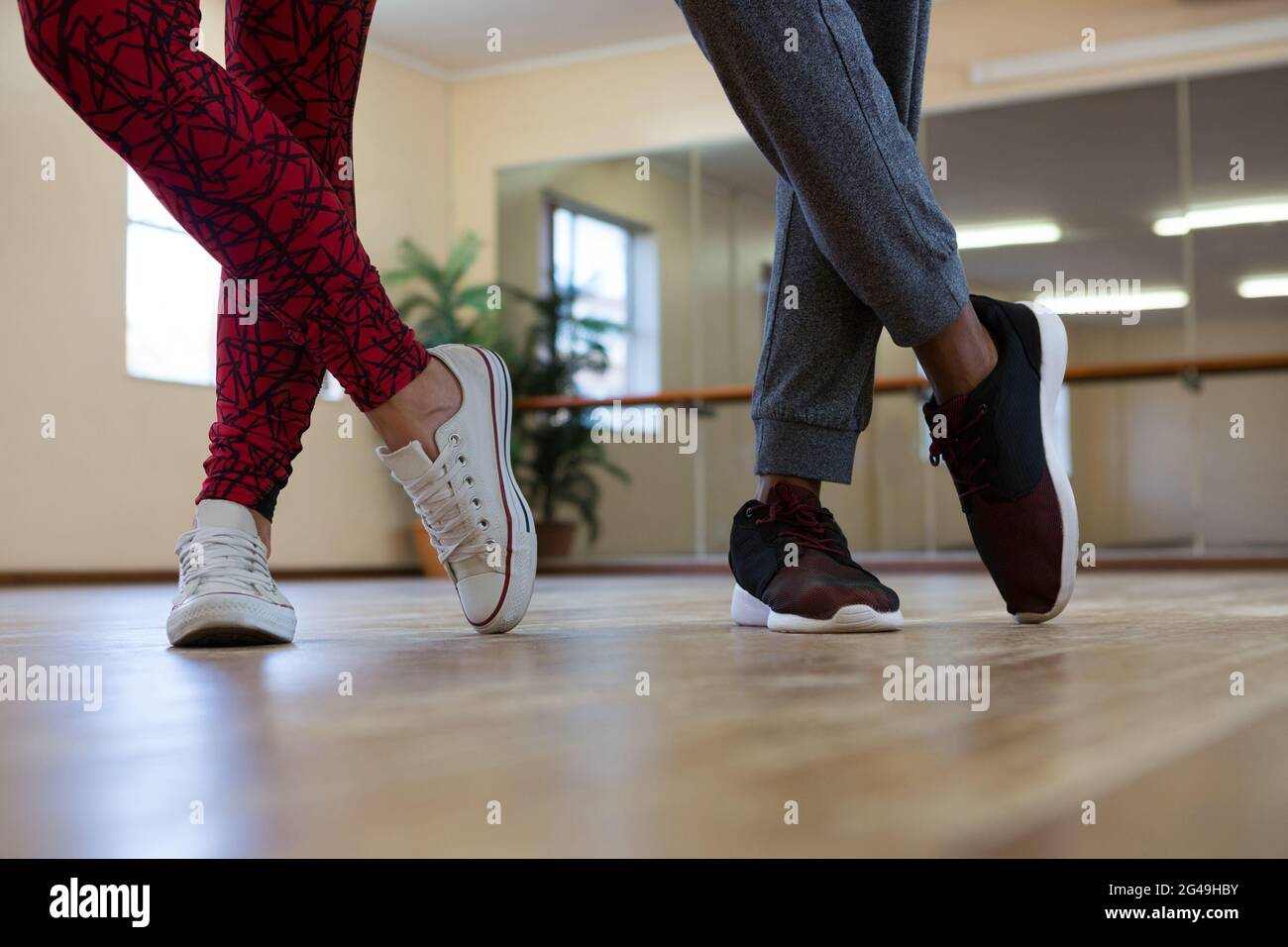 Dance section hi-res stock photography and images - Alamy