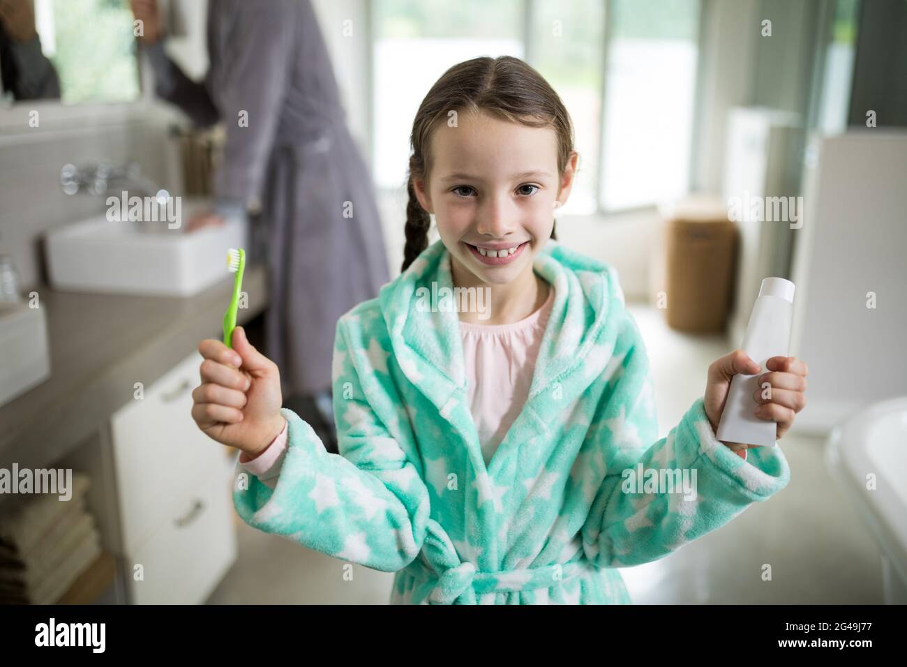 Child brushing teeth tap hi-res stock photography and images - Alamy