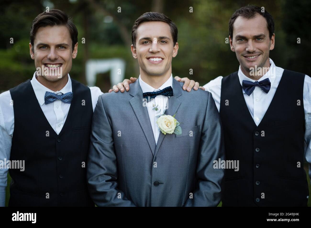 Bridegroom and groomsman hi-res stock photography and images - Alamy