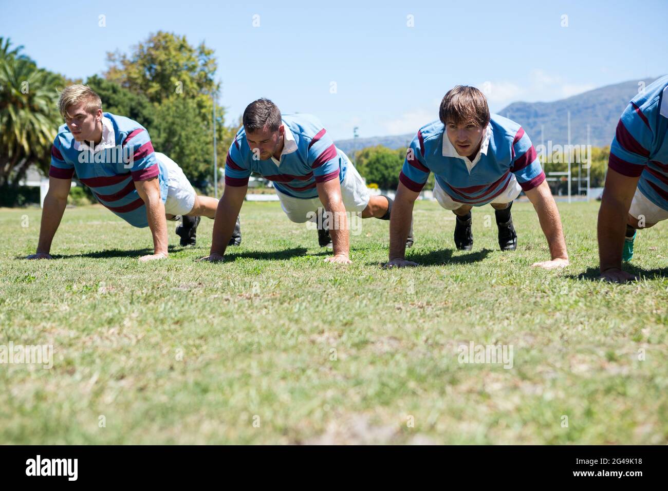 Three rugby players hi-res stock photography and images - Alamy