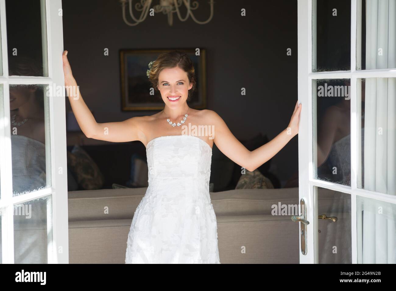 Slim off shoulder hi-res stock photography and images - Alamy