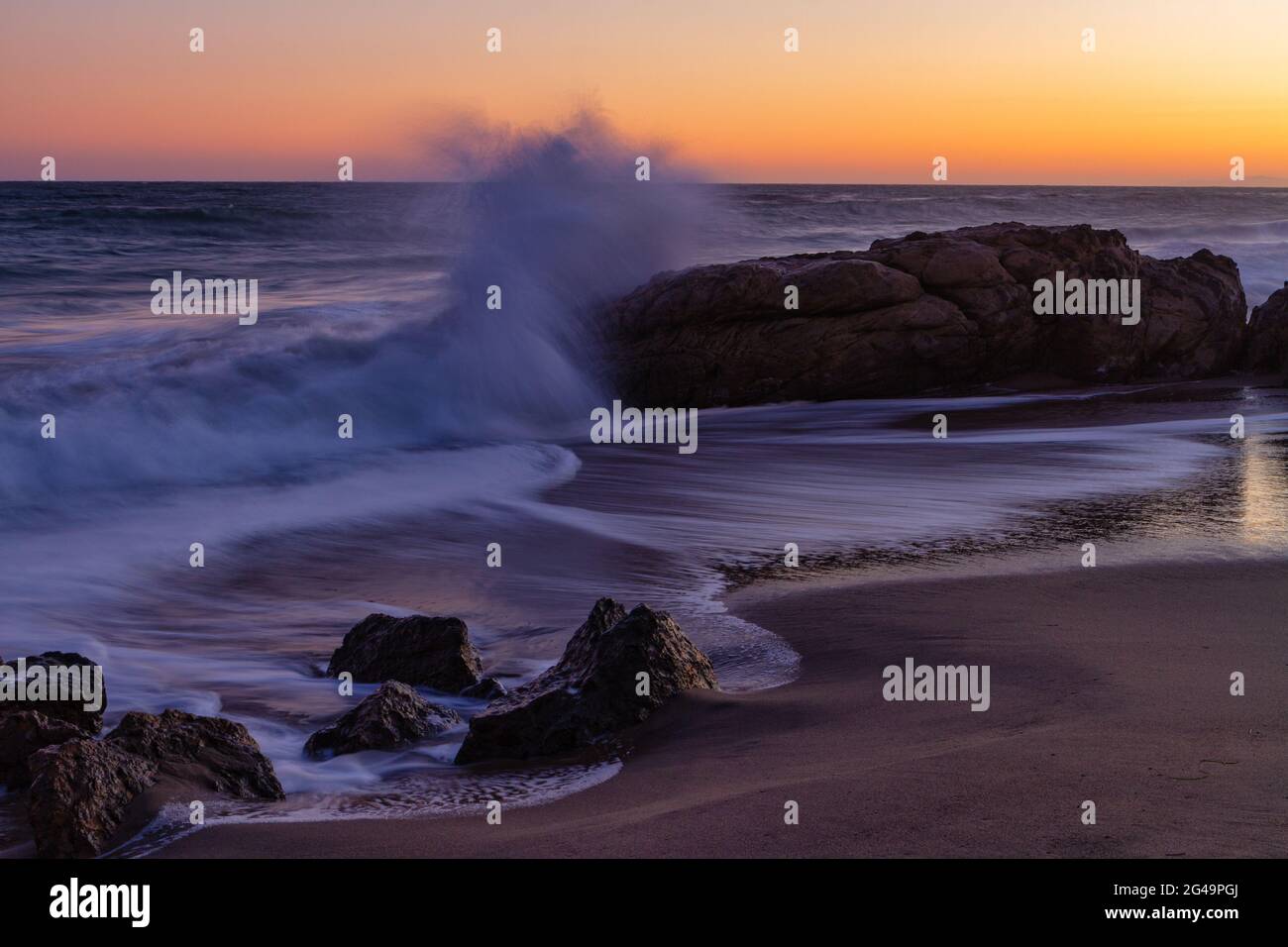 Leo carrillo state beach hi-res stock photography and images - Alamy