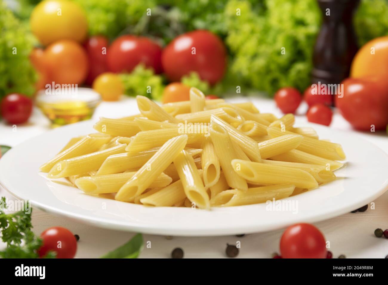 Italian table hi-res stock photography and images - Alamy
