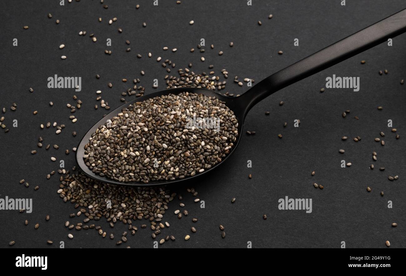 Black background superfood hi-res stock photography and images - Alamy