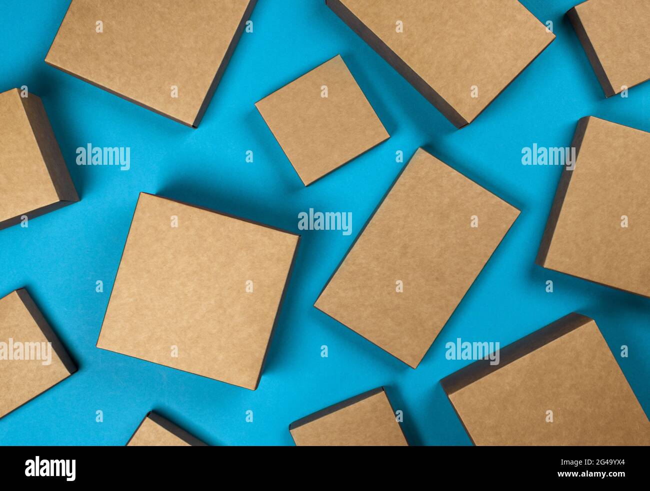 Empty blue boxes hi-res stock photography and images - Alamy