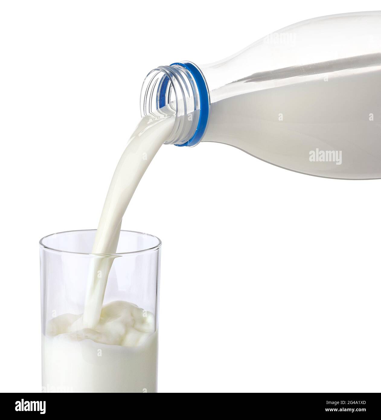 Milk background white flowing hi-res stock photography and images - Alamy