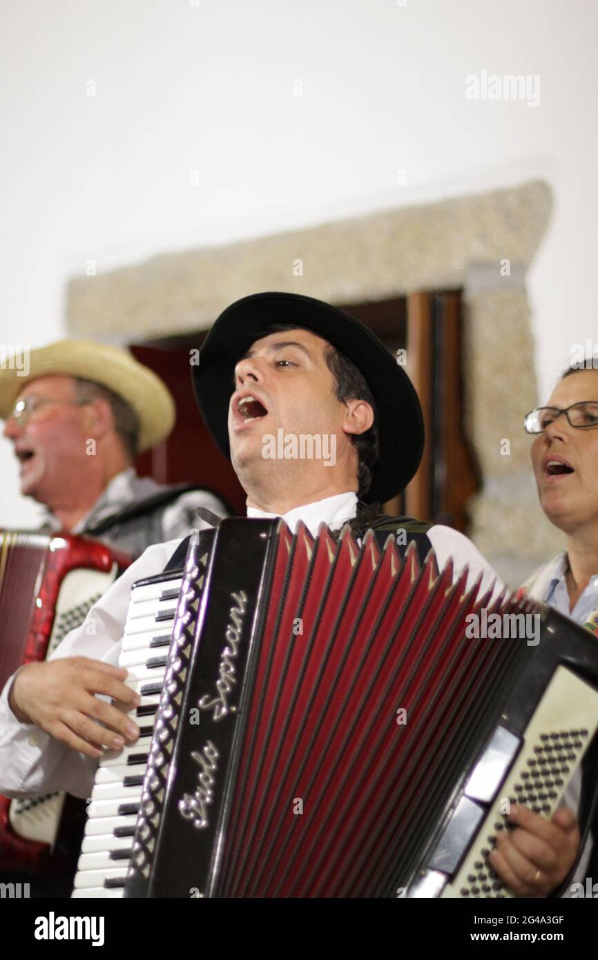 Traditional music and dance in portugal Stock Photo - Alamy