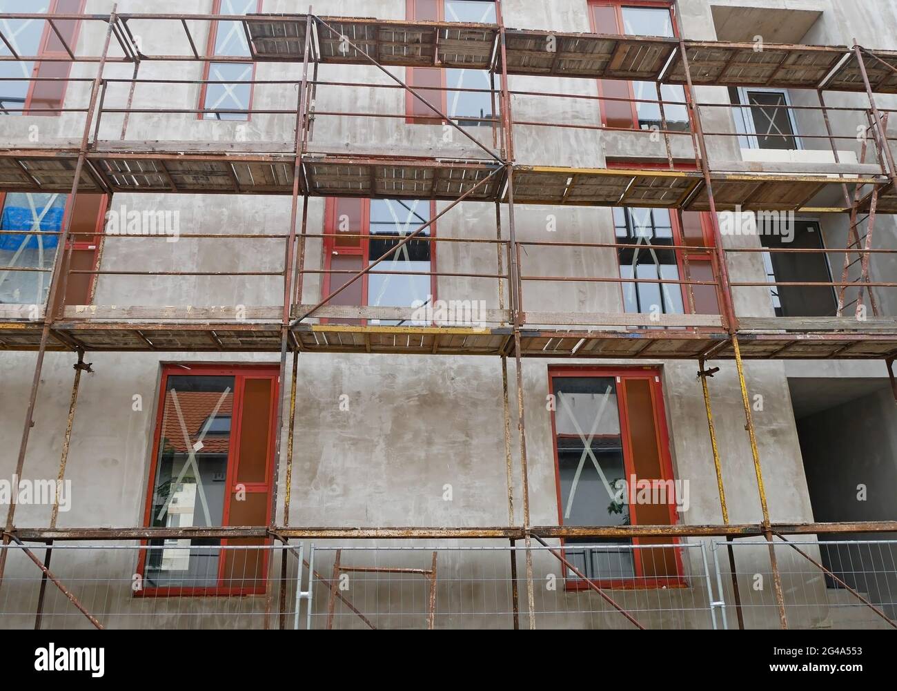 Construction frame at the new building Stock Photo - Alamy
