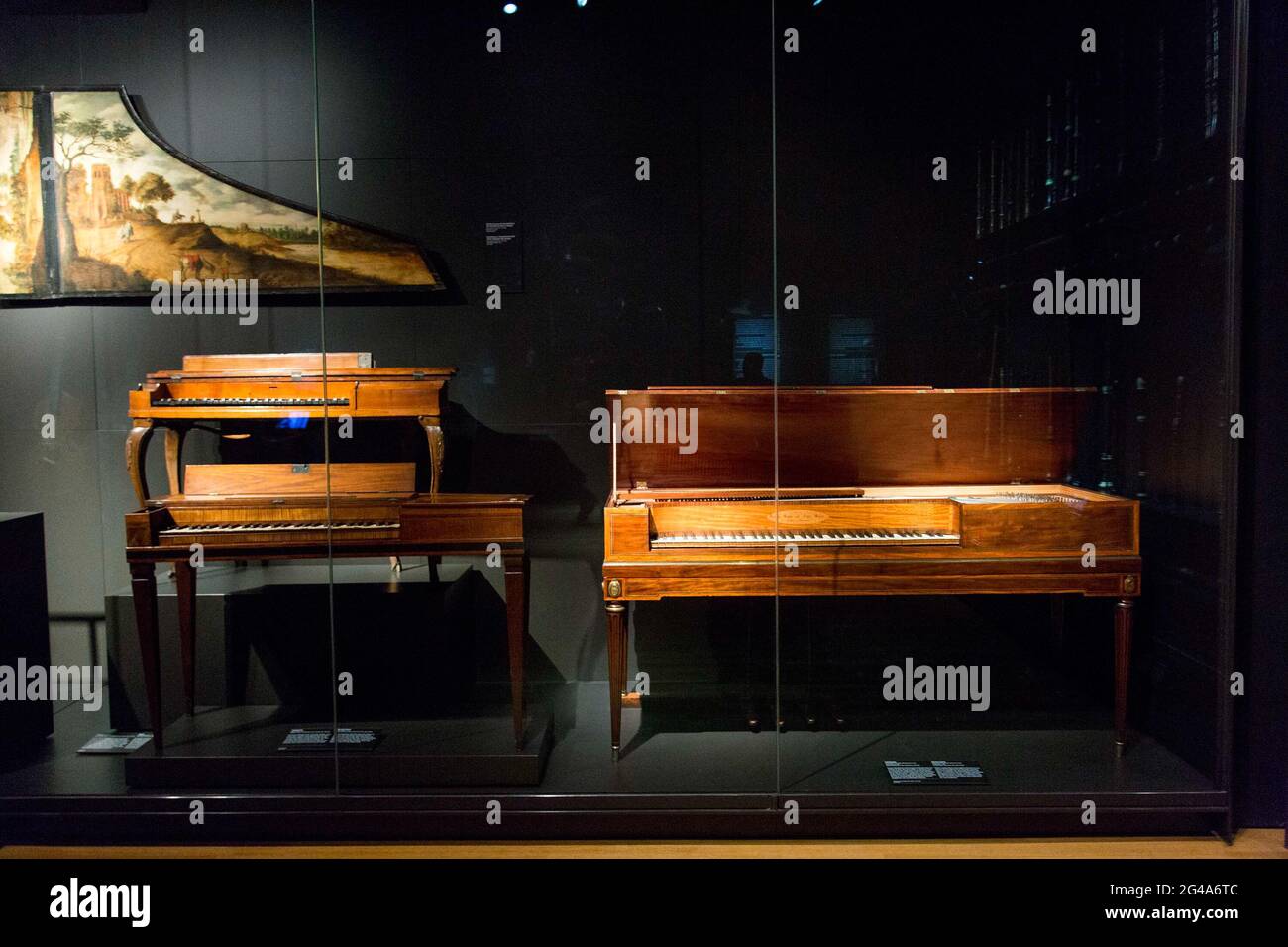 Muziekinstrumenten hi-res stock photography and images - Alamy