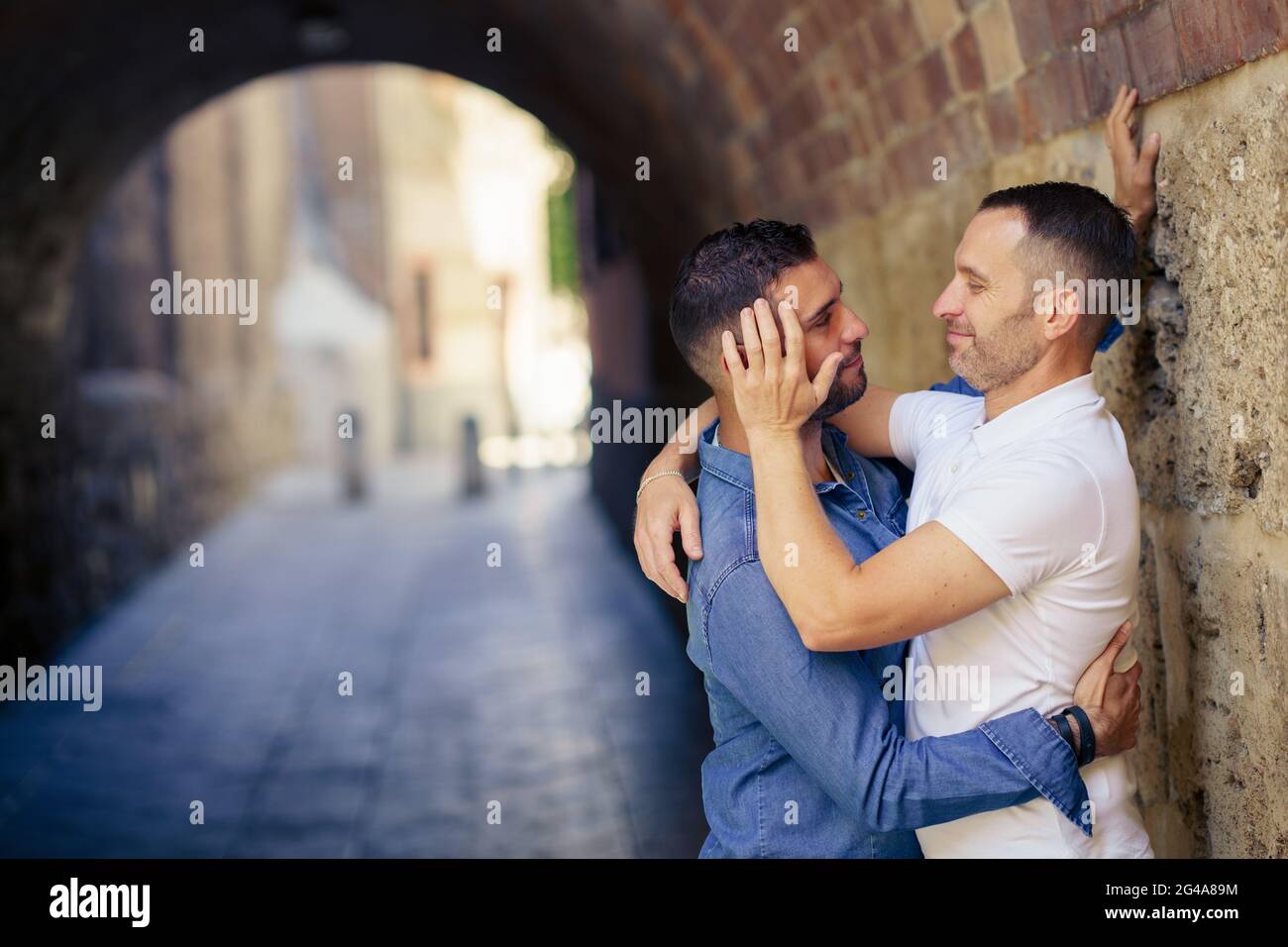 Homosexual men hugging hi-res stock photography and images - Alamy