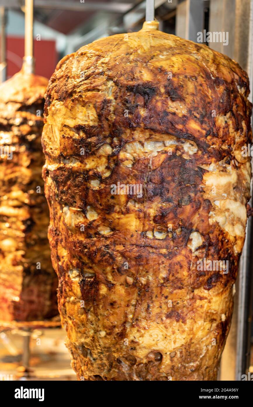 Vertical rotisserie spit grill hi-res stock photography and images - Alamy