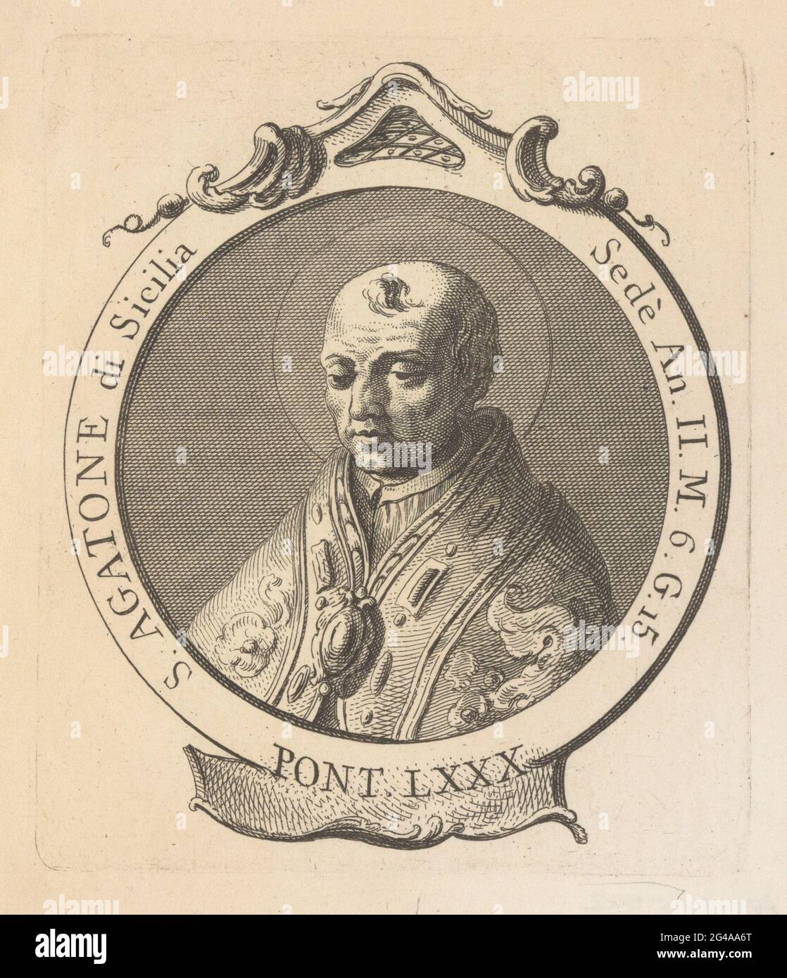 Ornamented circular frame hi-res stock photography and images - Alamy