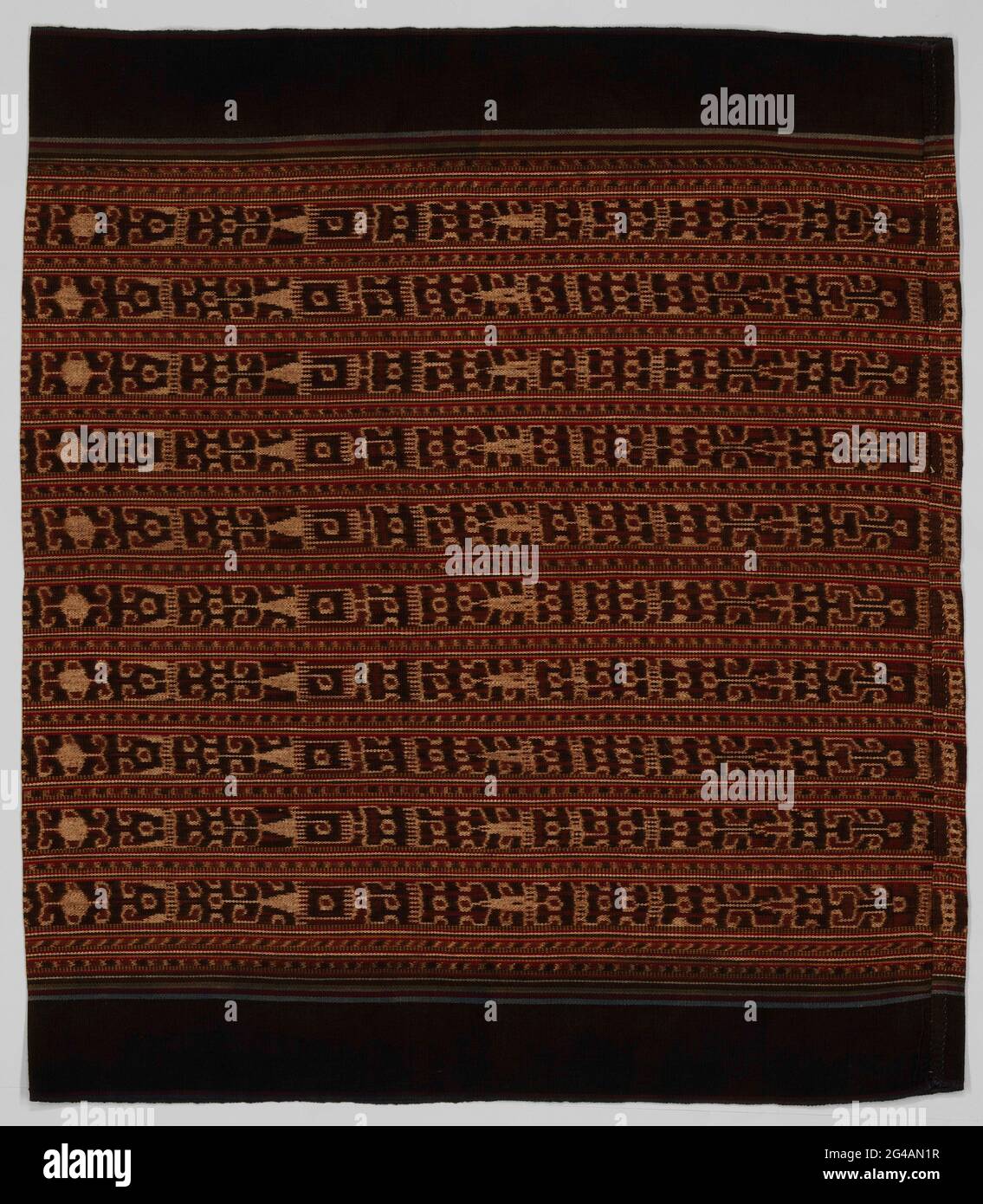 Kokerdoek; Pulse fabric; Field. Kokerdoek met mens- en dierifiguren ...