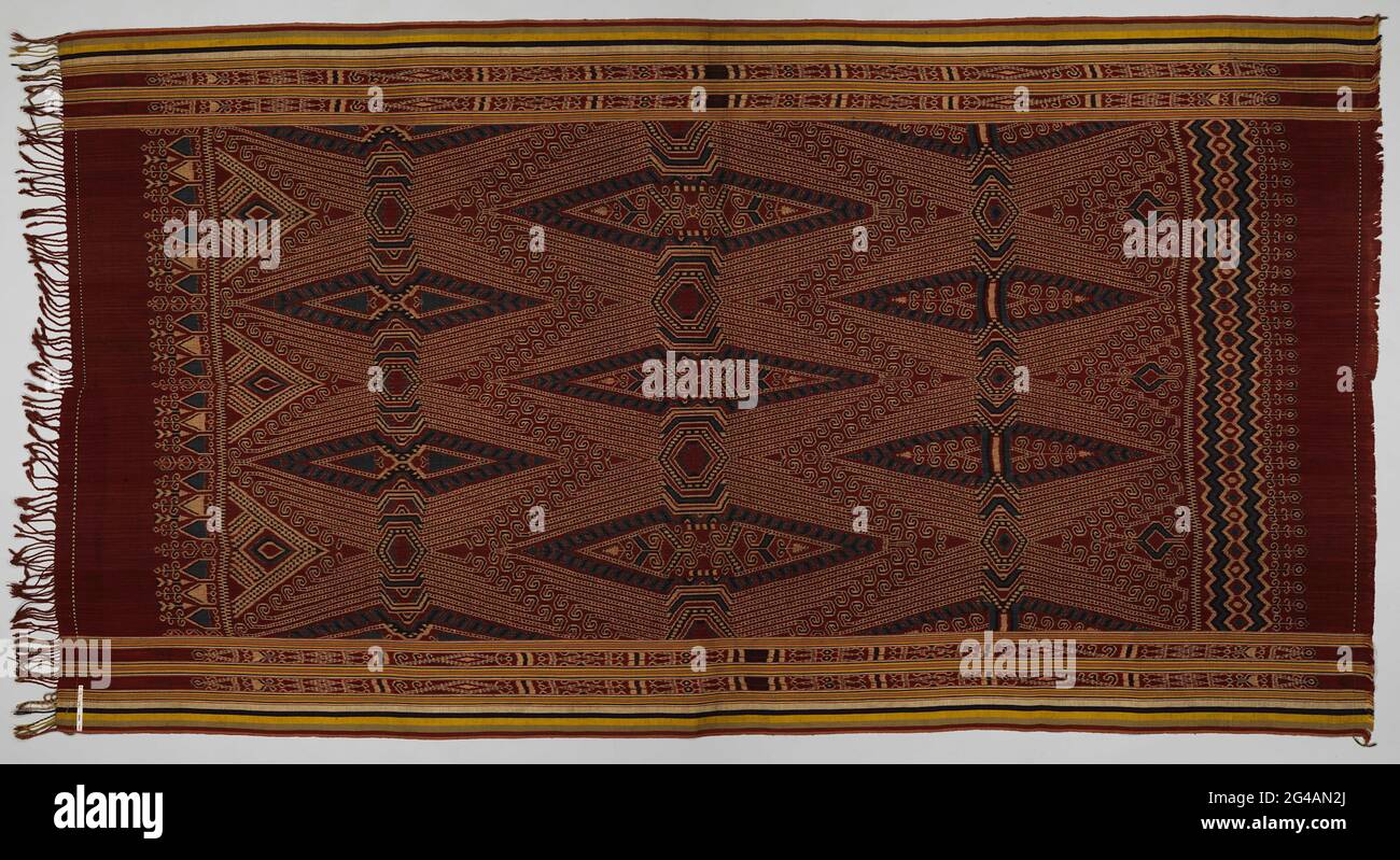 Cloth; PUA. Cloth with snakes. The wide horizontal edge represents an ...
