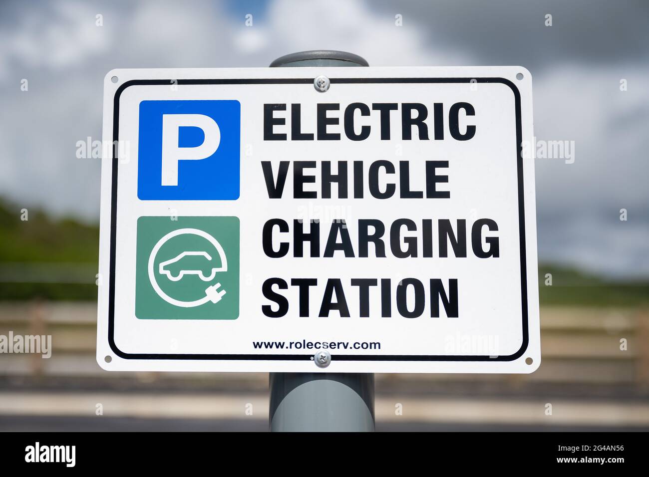 A sign for an electric vehicle charging station Stock Photo - Alamy