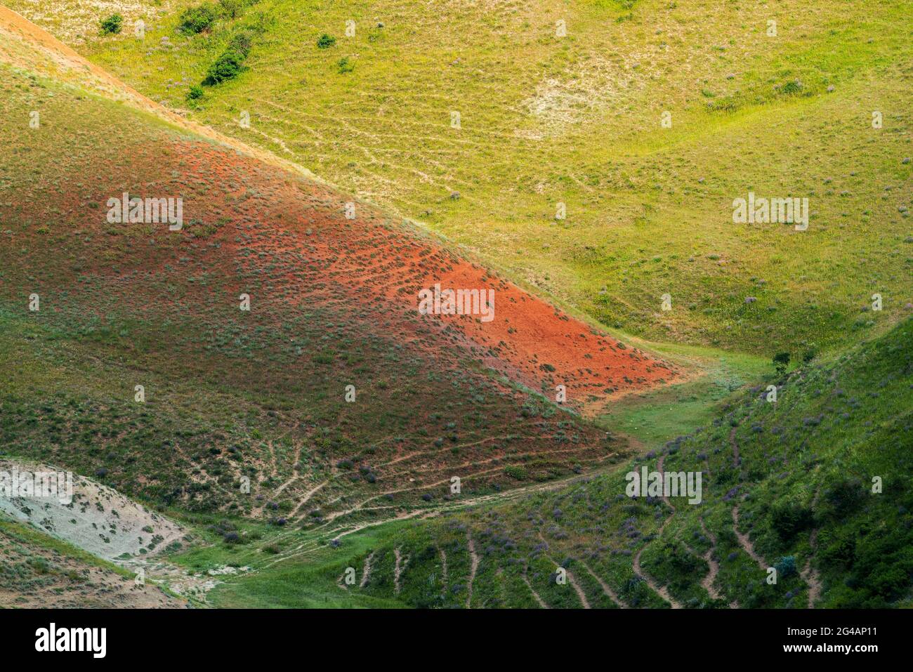 Beautiful natural pattern of mountains Stock Photo - Alamy
