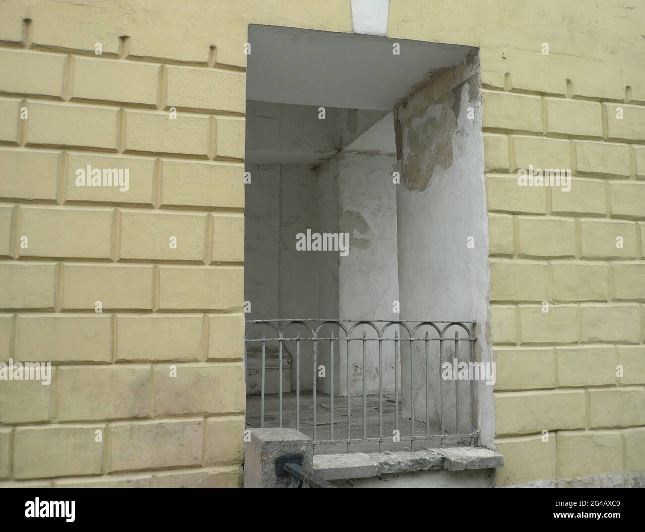 Grating visor hi-res stock photography and images - Alamy