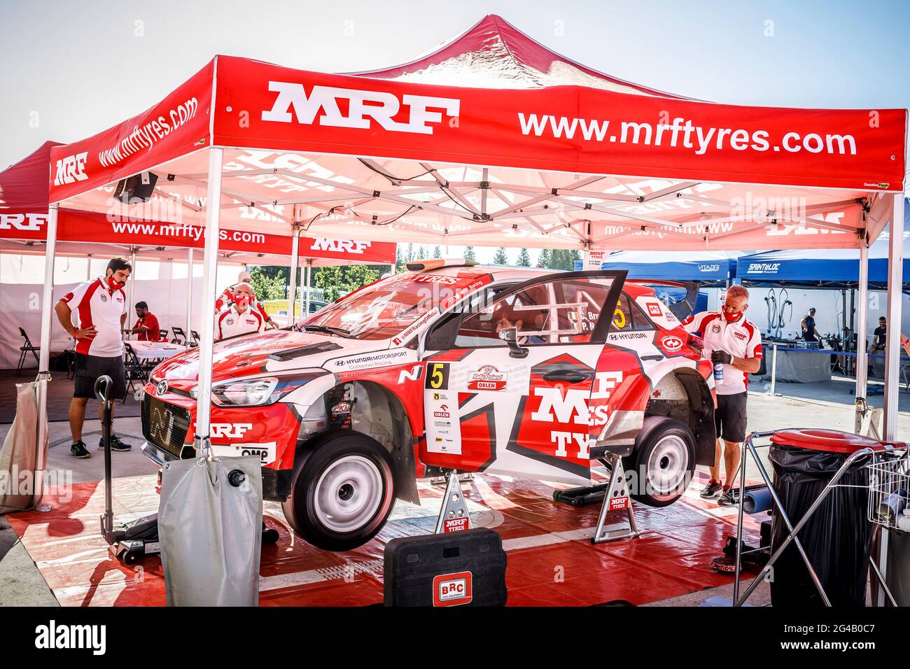Mrf rally team hi-res stock photography and images - Alamy
