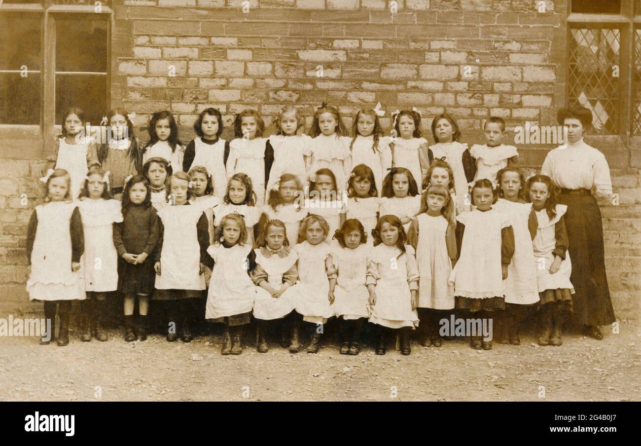 Victorian school hi-res stock photography and images - Alamy