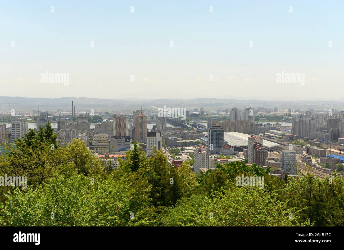 North korea china border hi-res stock photography and images - Alamy