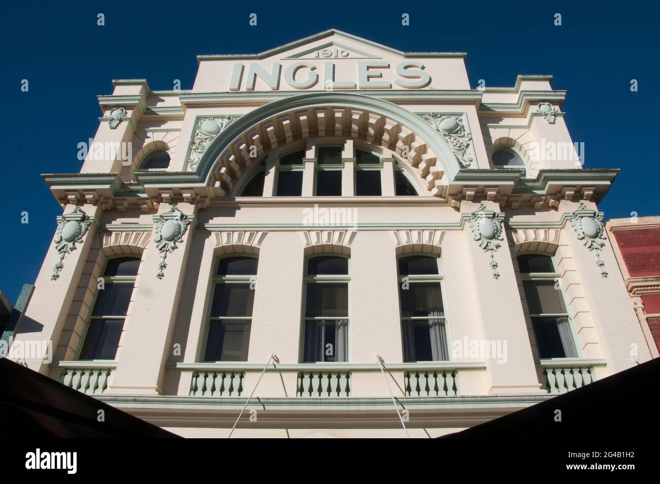 Edwardian facade hi-res stock photography and images - Alamy